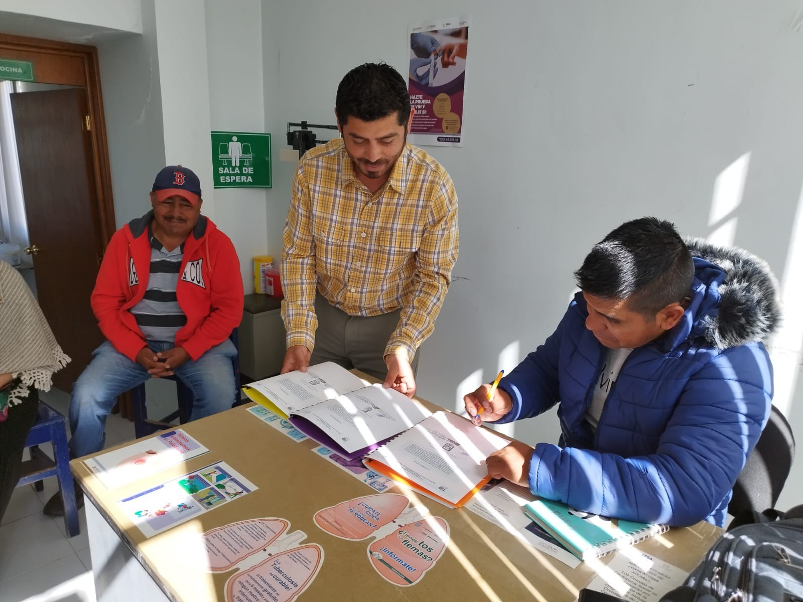 Reciben pobladores de Altamira el plan de manejo del agua que ...